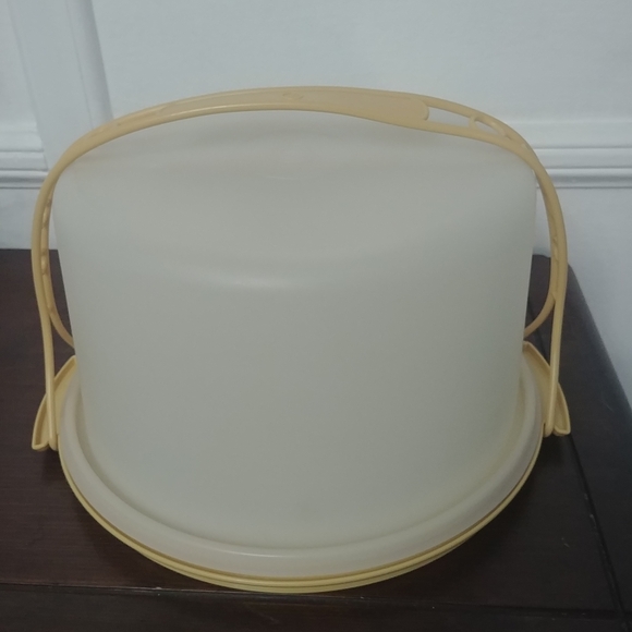 Tupperware | Kitchen | Vintage Tupperware Cake Pie Keeper Carrier W ...